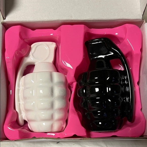 Thabto | Kitchen | Thabto Taste Explosion Hand Grenade Salt Pepper ...